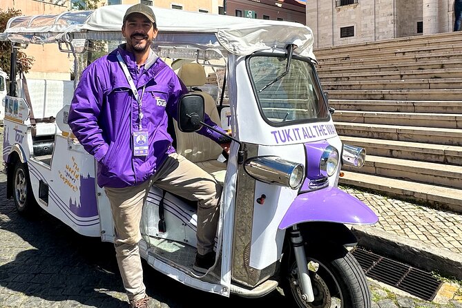 1.5 Historical Tour Lisbon Center and Viewpoints Private Tuk Tuk - Key Points