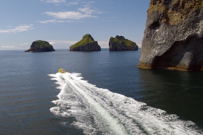1-Hour Small Group Sightseeing Boat Tour in Vestmannaeyjar - Why this tour offers more than just a boat ride