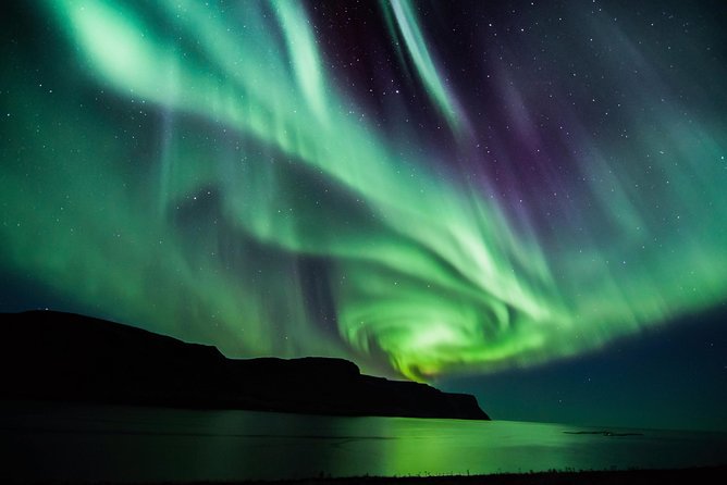 #1 Northern Lights Tour In Iceland from Reykjavik with PRO photos - The Experience: What to Expect on the Tour