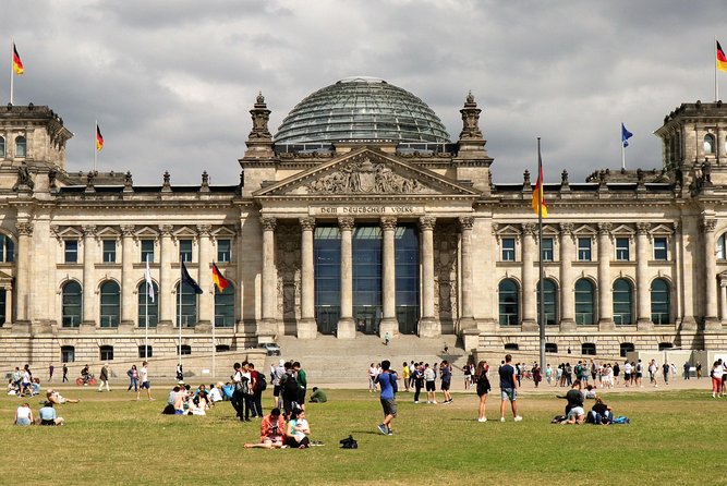 5hours: Guide, Chauffeur & Photographer in Berlin private Tour - Why You’ll Appreciate This Tour