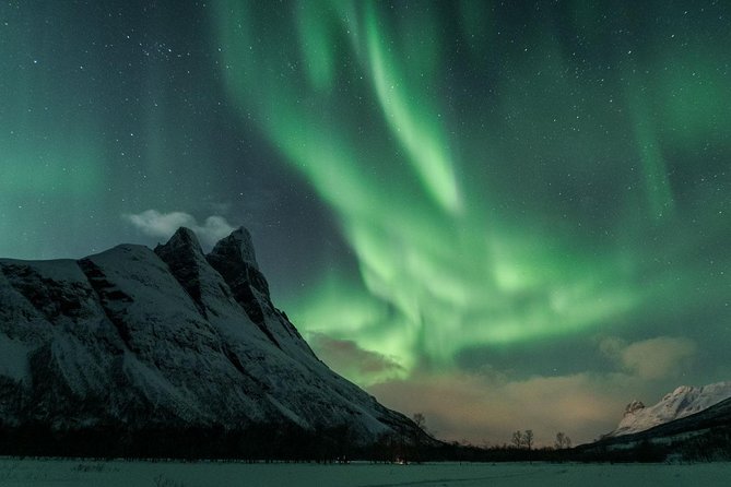 "a journey in search of the Northern Lights" | Photography - An Authentic Arctic Experience with a Focus on Photography