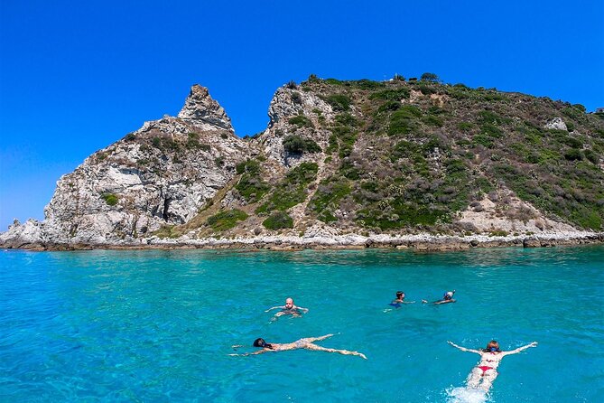 Adventure and nature! Exciting group tour by dinghy. - What Travelers Say