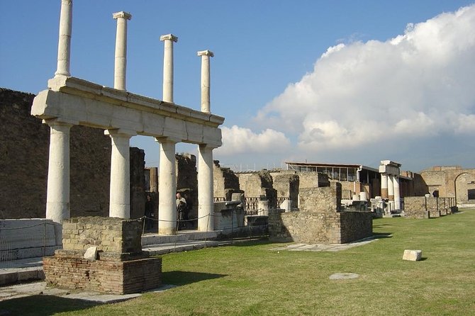 Amalfi Coast: Pompei & Vesuvius small group with Skip the line tickets - Key Points