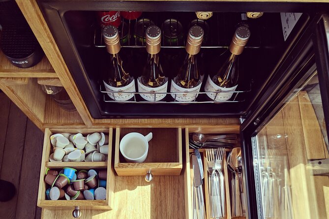 Amsterdam Private Dinner Cruise incl Drinks & 2-course Dinner 2hr - What Makes this Dinner Cruise Stand Out?