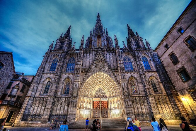 Barcelona Food Tour: Tapas, Drinks and Delights with a Local - The Sum Up
