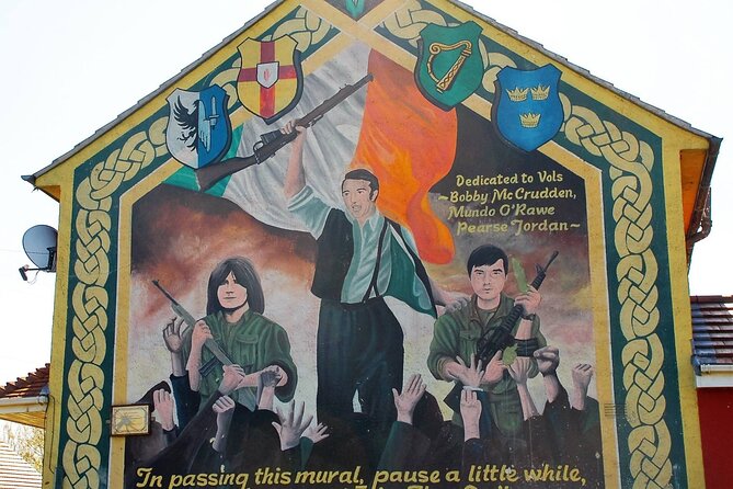 Belfast Black Taxi Tour of Murals and Peace Walls 2 hours - Key Points