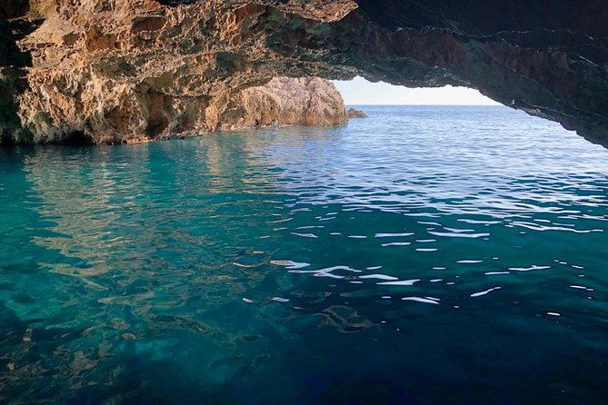 Blue Cave & Lady of the Rocks 3 hrs private tour (up to 5 pax) - Who Should Consider This Tour?