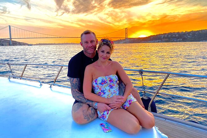 Bosphorus Sunset Yacht Cruise with Snacks and Live Guide - An In-Depth Look at the Experience