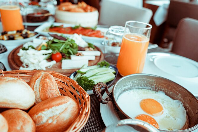 Bottomless Brunch and Cruise with Prosecco in Budapest - An Unforgettable Budapest Experience on the Danube