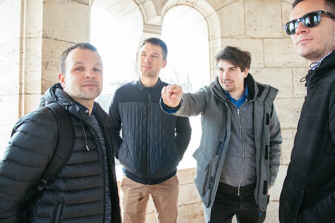 Buda Castle's Secrets with a Historian - Group Size and Comfort