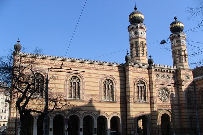 Budapest Dohany, Heroes', Rumbach synagogues & Jewish Ghetto Tour - Detailed Breakdown of the Tour Experience