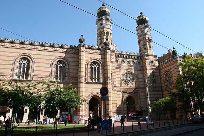 Budapest Jewish Heritage Tour & Synagogue Ticket - An Excursion Through Budapest’s Jewish Quarter