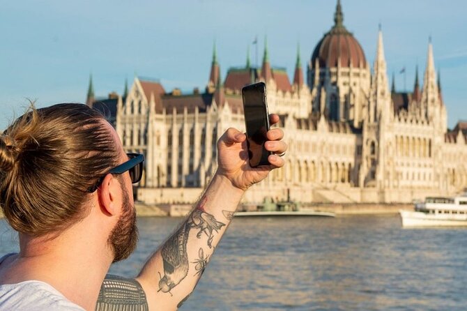 Budapest Sunset Danube Cruise with Unlimited Prosecco - Setting the Scene: The Itinerary in Detail
