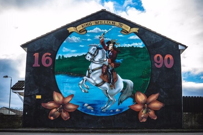 Cab Tours Belfast Famous Black Taxi Tours - The Highlights That Make This Tour Special
