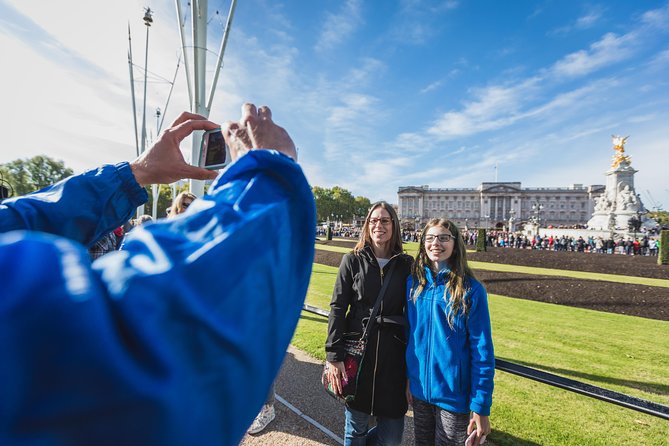 Changing of the Guard Guided Walking Tour in London - What Makes This Tour Stand Out?