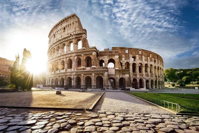 Colosseum Roman Forum Experience with Multimedia Video - A Deep Dive into the Experience