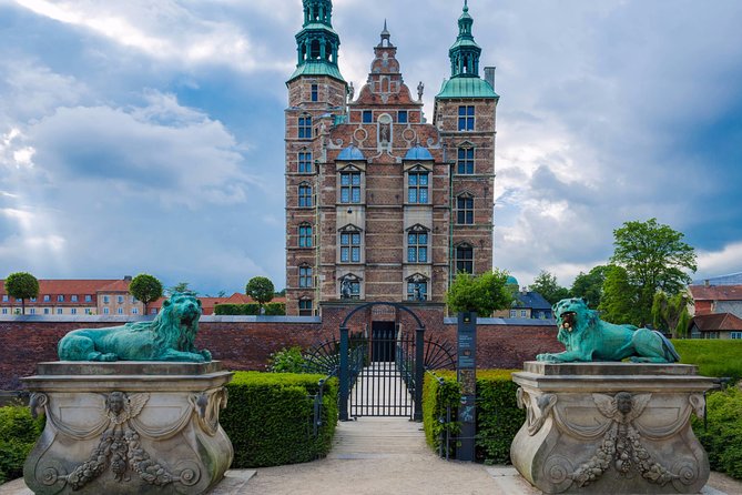 Copenhagen Walking Tour: Highlights and Hygge w/Lunch - Discovering Old Town and Hidden Streets