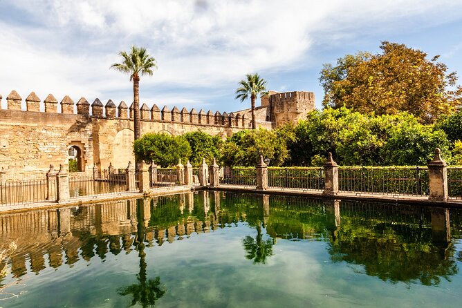 Córdoba: Alcazar Skip the Line Guided Tour - Inside the Alcazar: What You’ll See