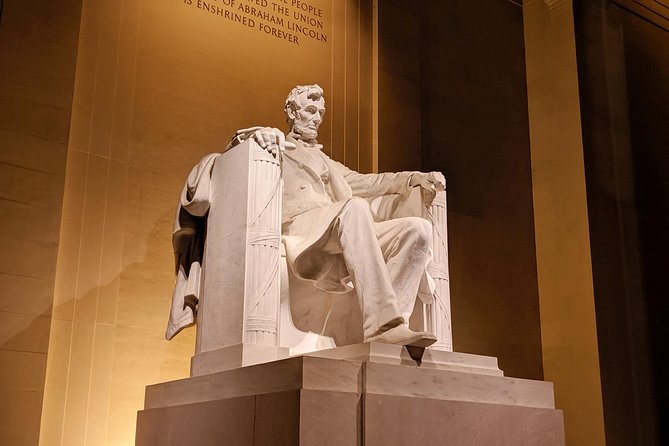 DC Monuments and Memorials Night Tour, Glass Top Upgrade Option - The Transportation: Comfort and Upgrades
