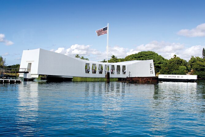 Deluxe Pearl Harbor, USS Arizona Memorial & Honolulu City Tour - The Experience of Guided Touring in Honolulu