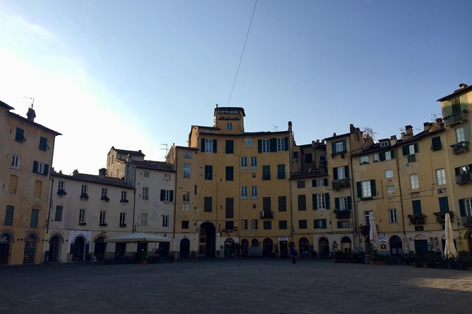 Discover Luccas Secrets on a Guided Walking Tour - The Experience: What Travelers Say