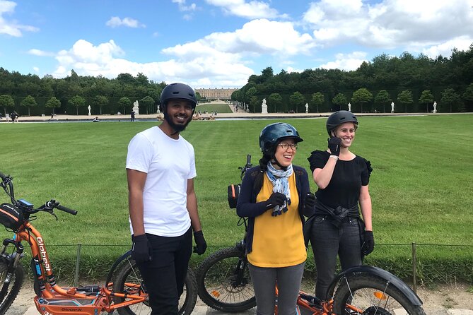 Discover Versailles on electric 2-wheelers (Yes to PRM) - An In-Depth Look at the Versailles Electric Scooter Tour