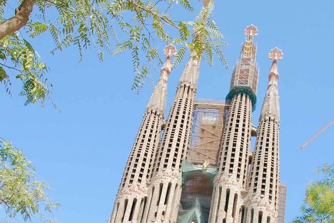 E-Bike tour in Barcelona with English Guide - Flexibility & Accessibility