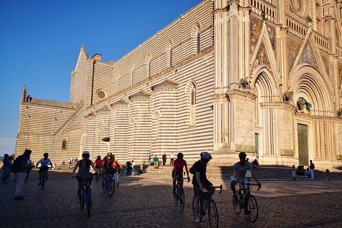 E-bike tour in Orvieto in small group: history, culture with lunch or dinner - Key Points