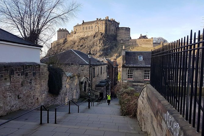 Edinburgh: History Lovers Old Town Walking Tour - Exploring Edinburgh’s Old Town: A Deep Dive into the Itinerary