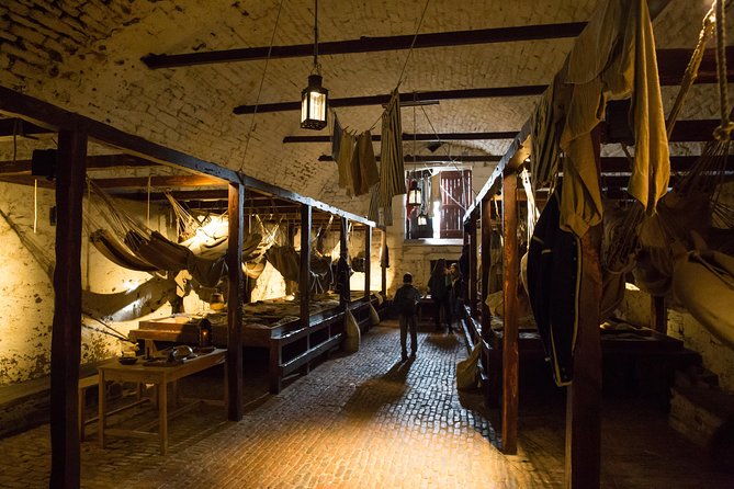 Edinburgh Skip-the-Ticket-Line Castle Walking Tour - Detailed Itinerary & Why It Matters