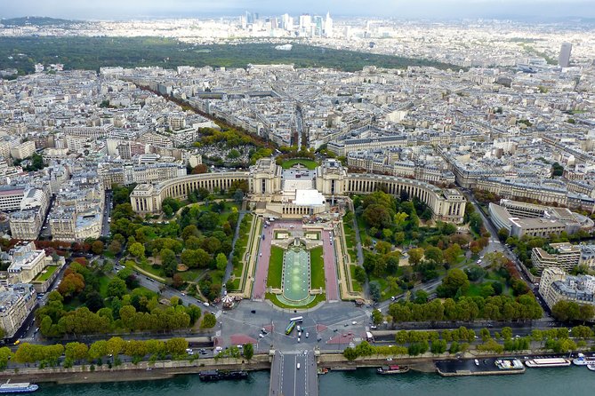 Eiffel Tower Lift Access with Optional Summit and Seine Cruise - The Itinerary Breakdown and Why It Matters