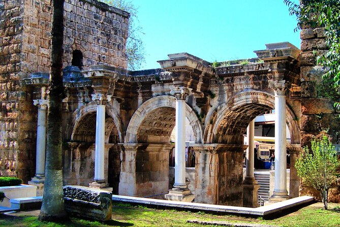Explore The Old Town With Local Taste - A Full-Length Review: Why This Tour Is Worth Considering