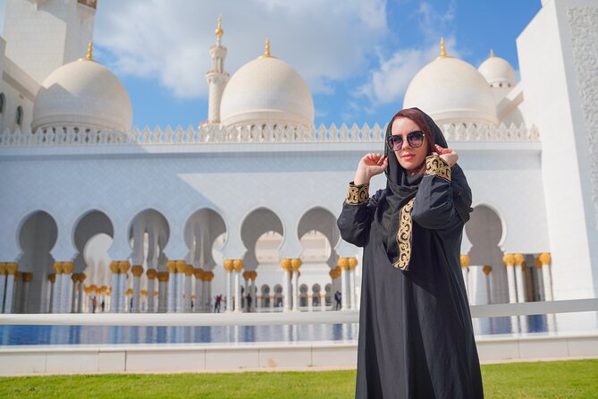 From Dubai: Abu Dhabi Sheikh Zayed Grand Mosque Guided Tour - The Itinerary Breakdown