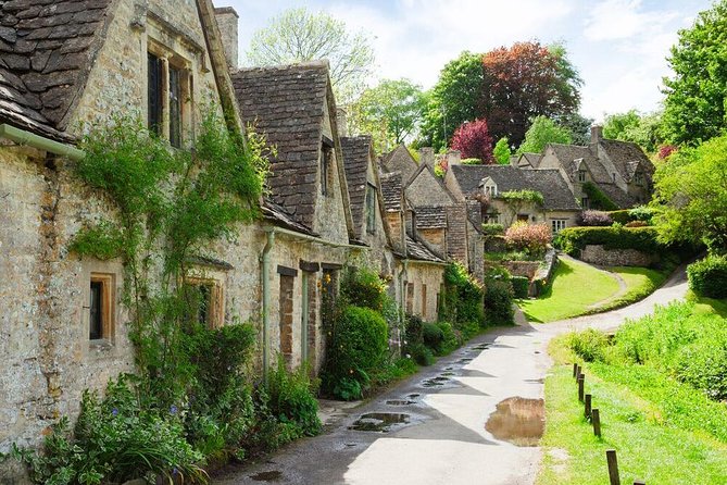 Full-day Cotswolds Tour from London with Optional Lunch - First Stop: Burford