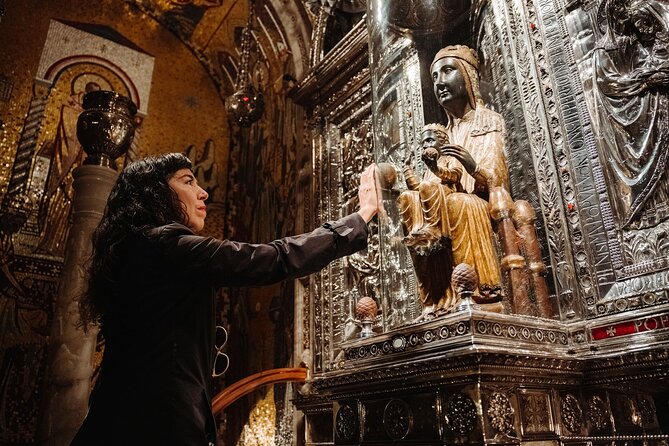 Full-Day Trip Barcelona to Montserrat Monastery & Cava Winery - Getting Back to Barcelona with a Smile