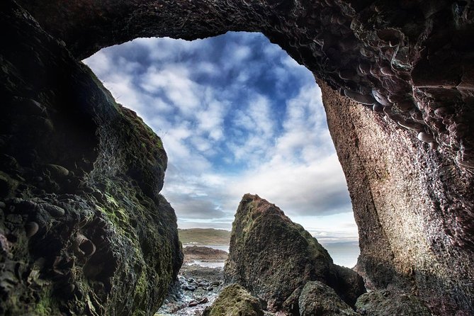 Game of Thrones Locations Tour including Westeros & Giant's Causeway - Transportation and Group Size