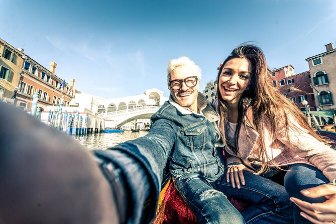 Grand Tour: Basilica, Doge's Palace, Murano & Burano + Gondola - An Introduction to the Venice Grand Tour