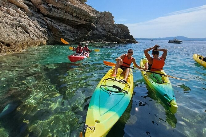 Guided kayak excursion in creeks - A Detailed Look at the Experience