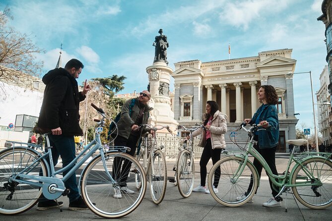 Guided tour on a Vintage Bike through Madrid - Why Choose This Tour?