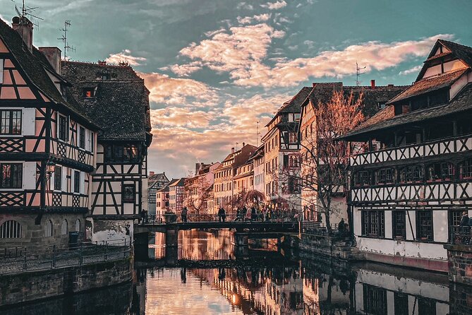 Guided Walking Tour in Strasbourg between History and Curiosities - Detailed Breakdown of the Tour Experience
