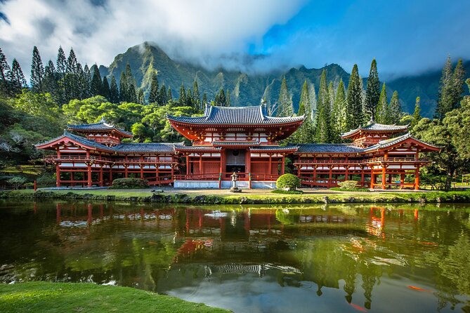 Hidden Gems of Oahu Circle Island Tour with Byodo In Temple - Exploring the Highlights