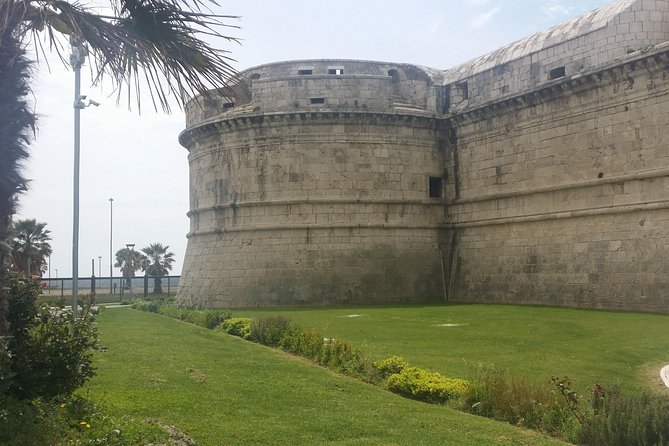 Incitur tours Civitavecchia with you! Walking Tour - The Itinerary: What Makes Each Stop Special