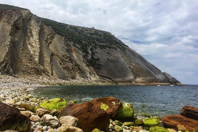 Jurassic Hiking tour to footprints of dinosaur in Espichel Cape - An In-Depth Look at the Tour Experience