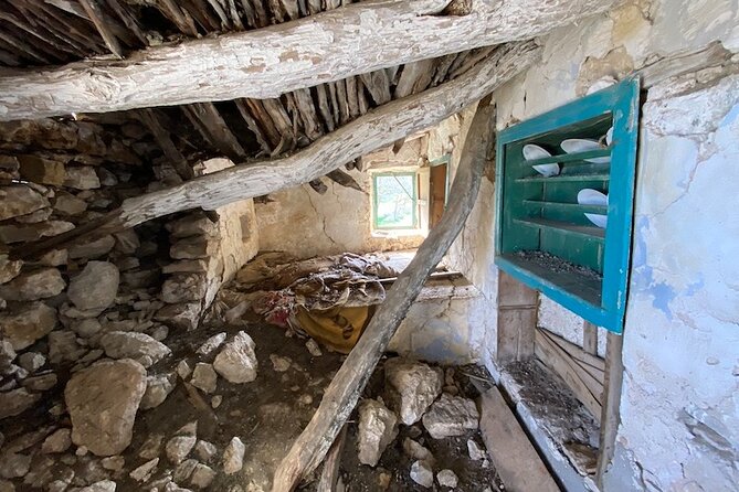 Karpathos Lastos mountain Hike with guide - An In-Depth Look at the Lastos Mountain Hike