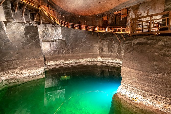 Krakow to Auschwitz Birkenau and Salt Mine 1 Day Tour FREE ebook - What to Expect on This Krakow Day Trip