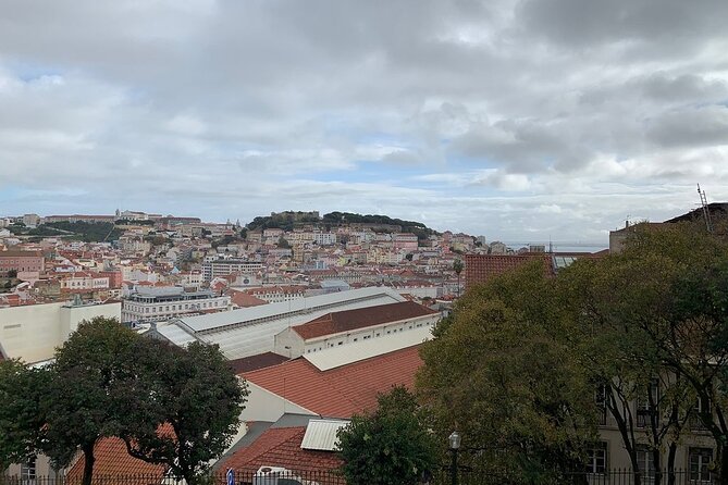 Lisbon - Small Group Walking Tour - Authentic and Engaging Guides Make All the Difference