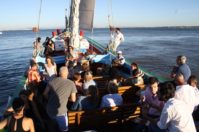 Lisbon Traditional Boats - Guided Sightseeing Cruise - Discover Lisbon from the Water