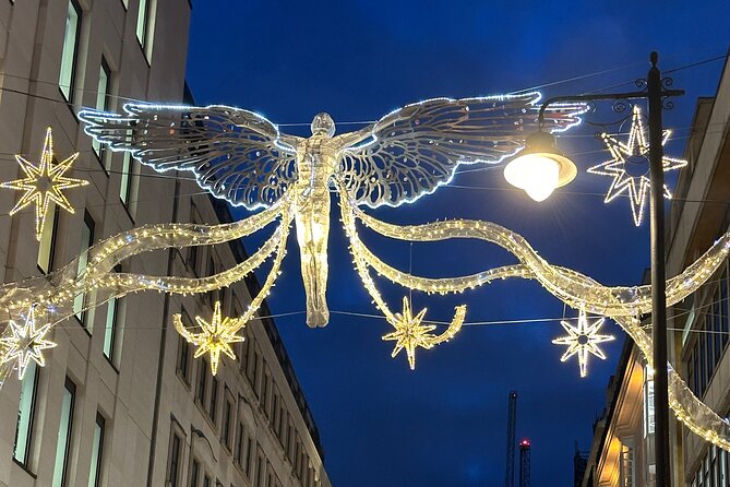 London Christmas Lights Guided Tour With Christmas Music - A Closer Look at the Itinerary