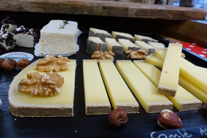 Lyon Old Town Food Tour with Local Specialties Tasting & Lunch - Discovering Lyon’s Culinary Gems in the Old Town