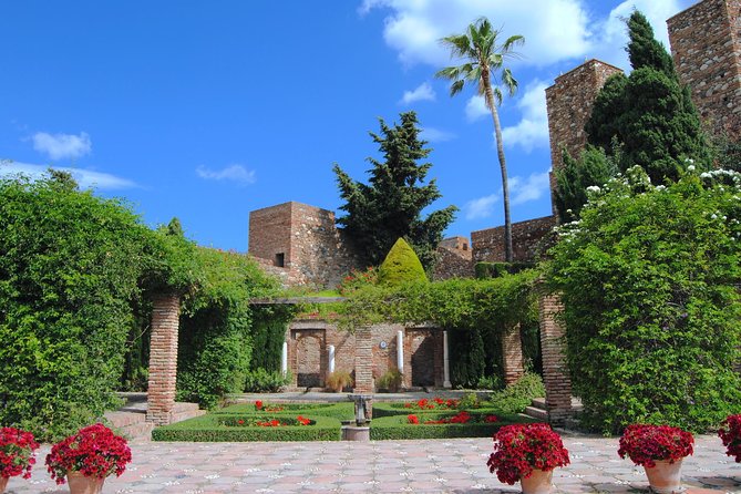 Malaga Monuments Private Walking Tour - Key Points